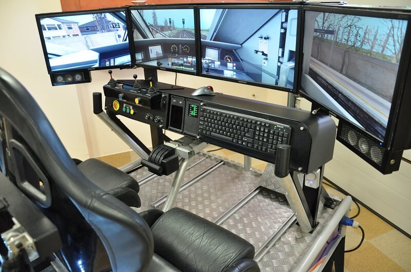 Wynajem SYMULATORÓW VR na imprezy firmowe, szkolenia, targi, event